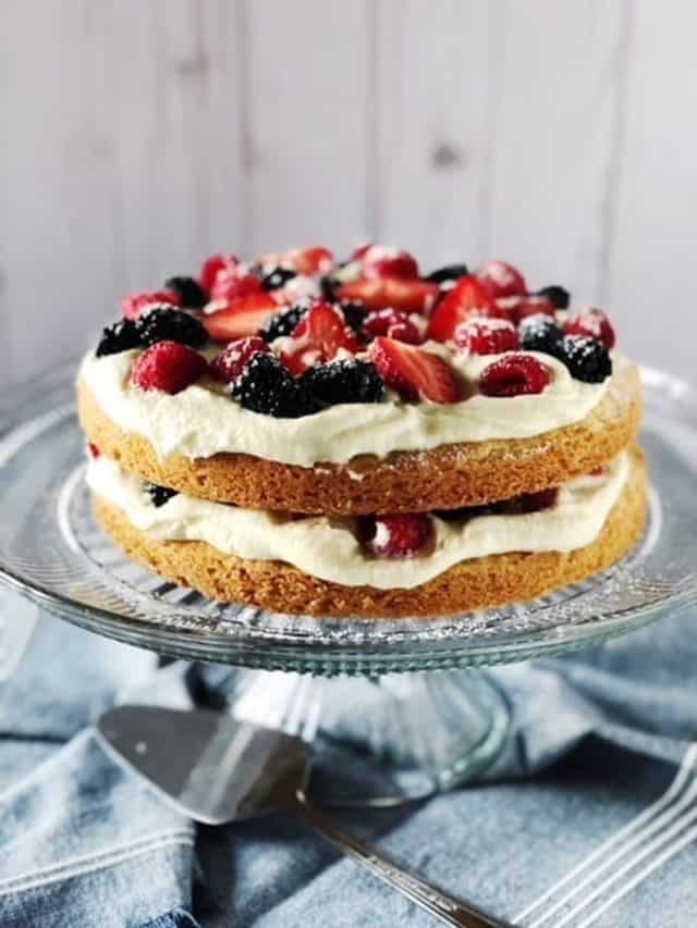 Italian Berry Cake with Mascarpone • Keeping It Simple Blog